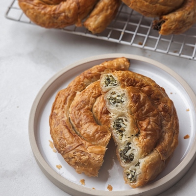 Spinach And Cheese Filo Swirl | delicedefrance